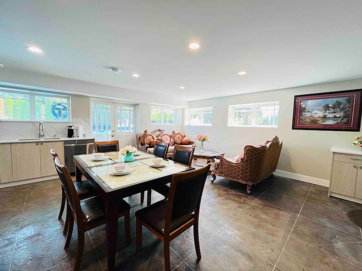 Elegant Home Near Ferry - Tsawwassen