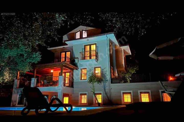 Private Sheltered Spacious Villa In Oludeniz - Ölüdeniz