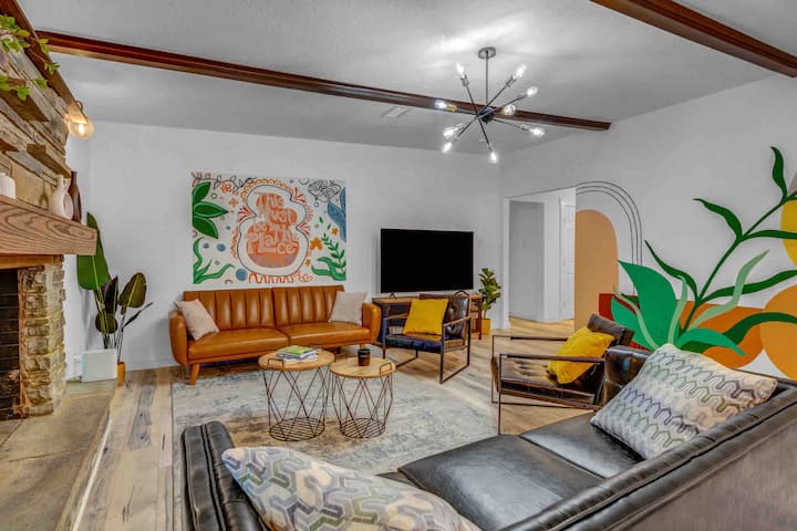 Hot Tub*lavish Citydream Home*4brs*central Houston - Fresno, TX