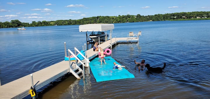 Eclecticlakeescapeallseasonfamilyfriendspetshottub - Minnesota