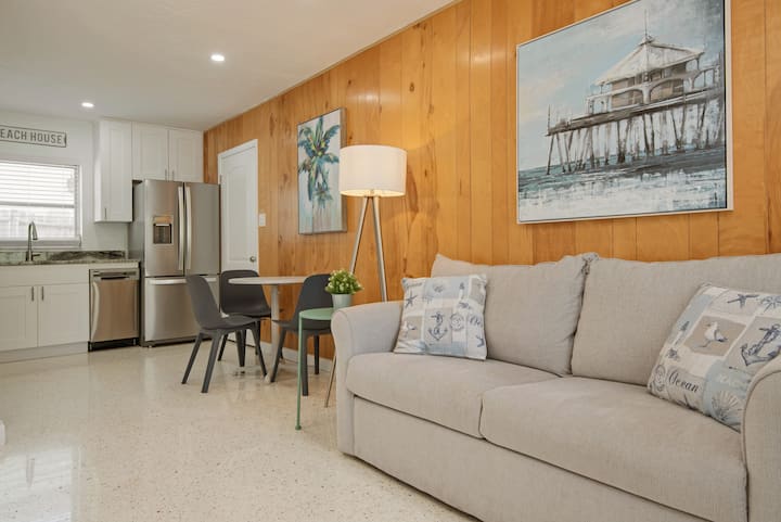 6a New! Renovated 1/1 At Coastal Cottages! - Safety Harbor, FL