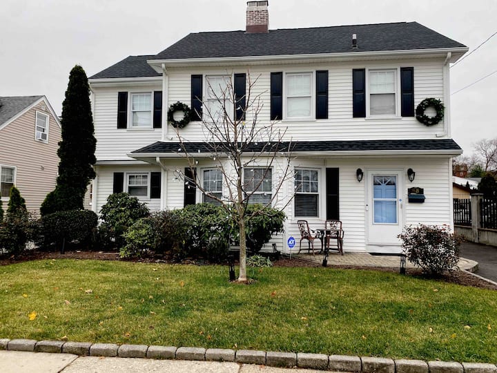 1 Bed Private Bath, Private Entrance - Stamford, CT
