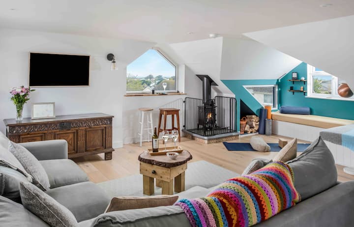 Spacious Family Stay: Parking, Log Burner, Newquay - Newquay