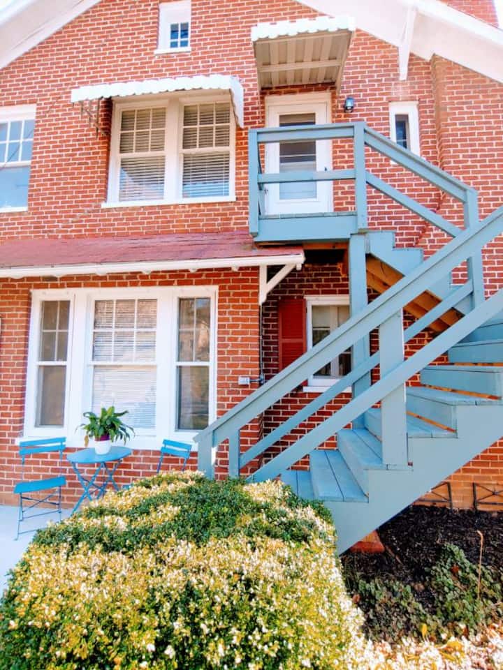 Travelers Nook - Close To Downtown - Staunton, VA