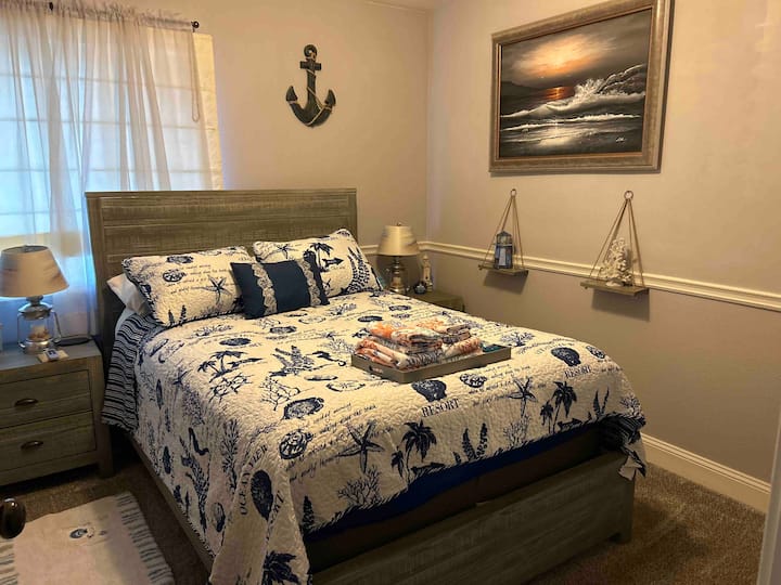 Comfortable Beach Like Feel At Home - Bakersfield, CA