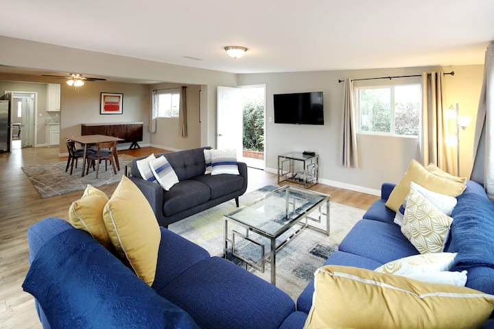 // Renovated 4br House Centrally Located // - San Diego