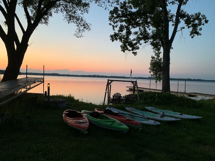 Sunrisesunsetpeace - Prince Edward County