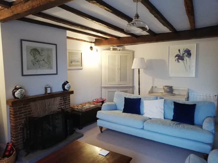 17th Century Apartment In Town Centre - Tenterden