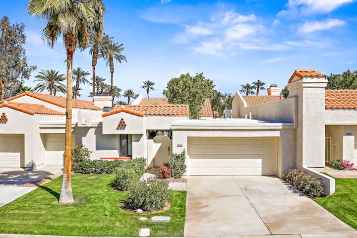 La Quinta Condo With Casita And Courtyard Patio - La Quinta, CA