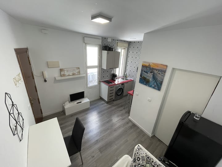 Pequeño Piso Wifi Rápido - Madrid