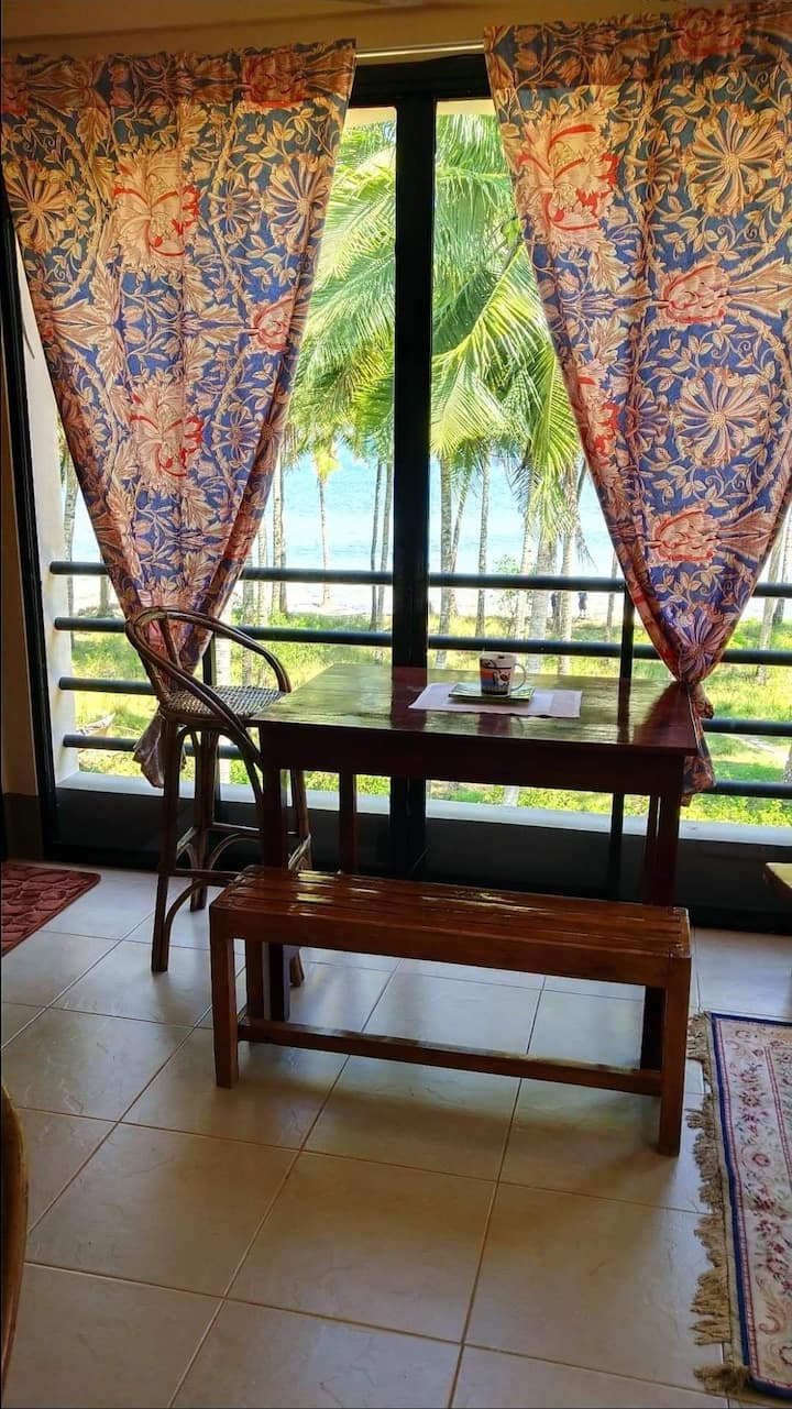 Sommer Beach House - Private Room 2
With Sea View - Puerto Princesa