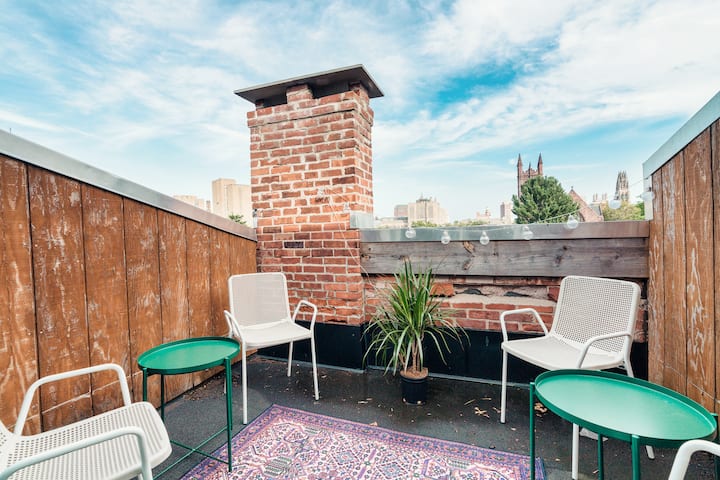Boho Paradise W/ Pvt Roof Deck | 2br | In Yale - New Haven, CT