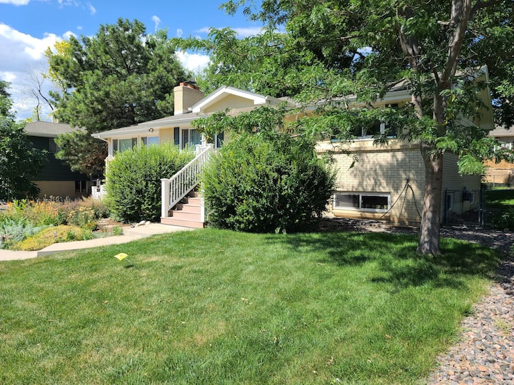 House-like Garden Apartment Retreat - Westminster, CO