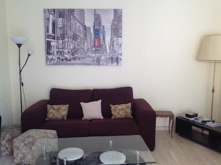 Menton , Appartement Proche Plages Et Commerces. - Menton