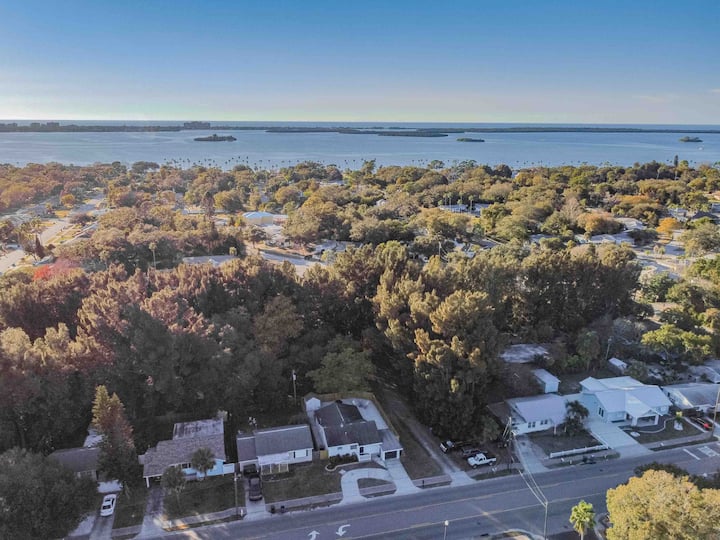 Dream’n In Downtown Dunedin, Steps From It All! - Dunedin, FL