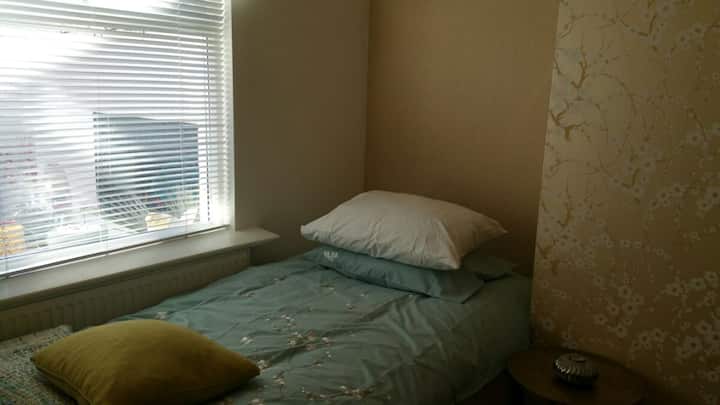 Attractive Accommodation In Central  Gloucester - Gloucester
