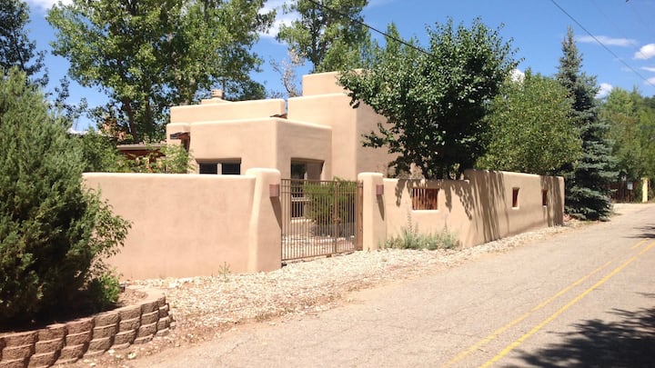 Casa Devargas  Quite Neighborhood-walk To Plaza - Taos