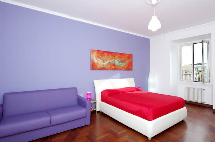 St Peter-big Apart In Front Of Dome - Rome