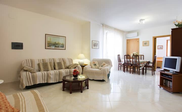 Spaziosa Casa Vicino Alla Spiaggia - Alghero