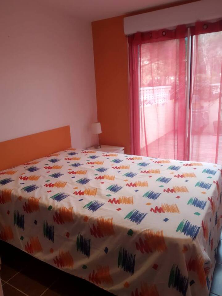 Chambre Dans Maison Village De Vacances - Portiragnes