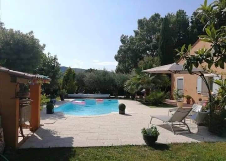 Jolie Villa Provençale Avec Piscine - Draguignan