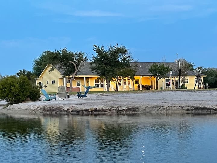 Jackson’s 5 O’clock Somewhere - Rockport, TX