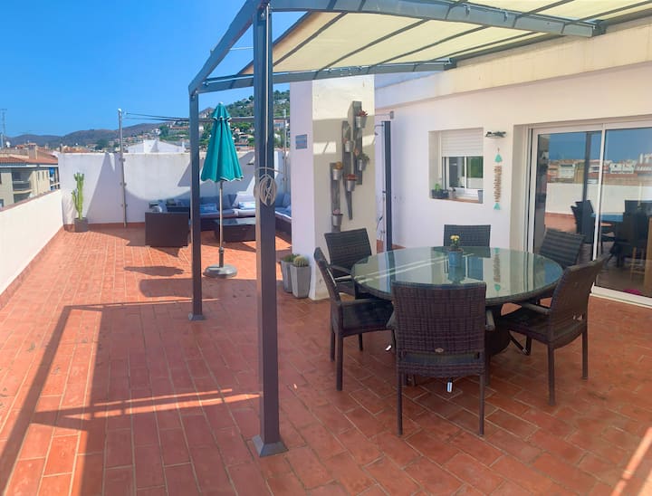Appartement Duplex Avec Grande Terasse Proche Mer - Roses
