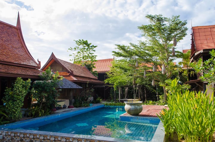 Lakeview Traditional Pool Villa +Terrace (V1) - Thaïlande