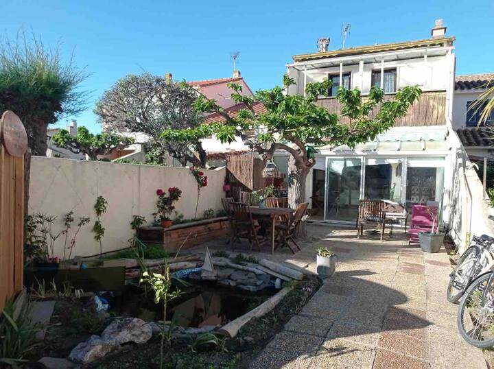 Villa De Famille Au Calme à 200 Mètres De La Plage - Sainte-Marie