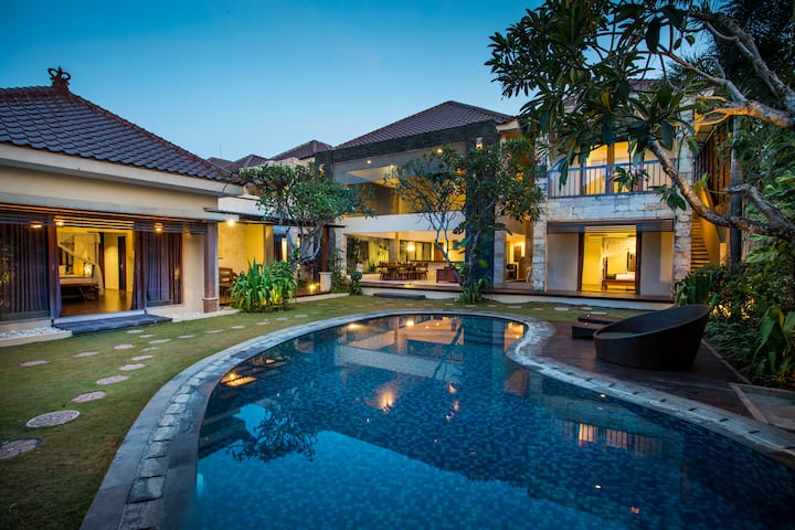Villa Naga Kuta Bali - Denpasar