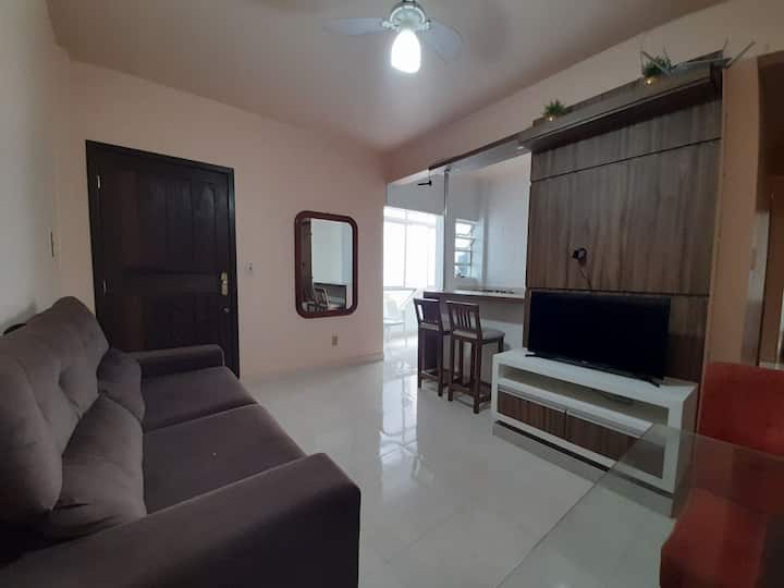 Apartamento No Mar Grosso Próximo A Praça Do Vila. - Laguna