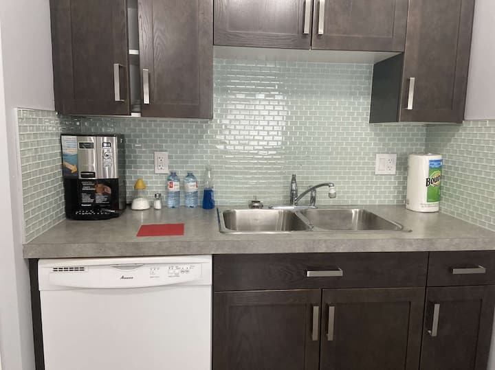 2c - Cozy 3br: Work Crew Friendly, Wifi, Parking - Westlake