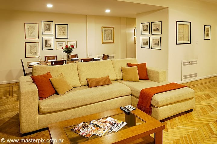 Recoleta Great 3 Bedroom / 2.5 Bath - Buenos Aires