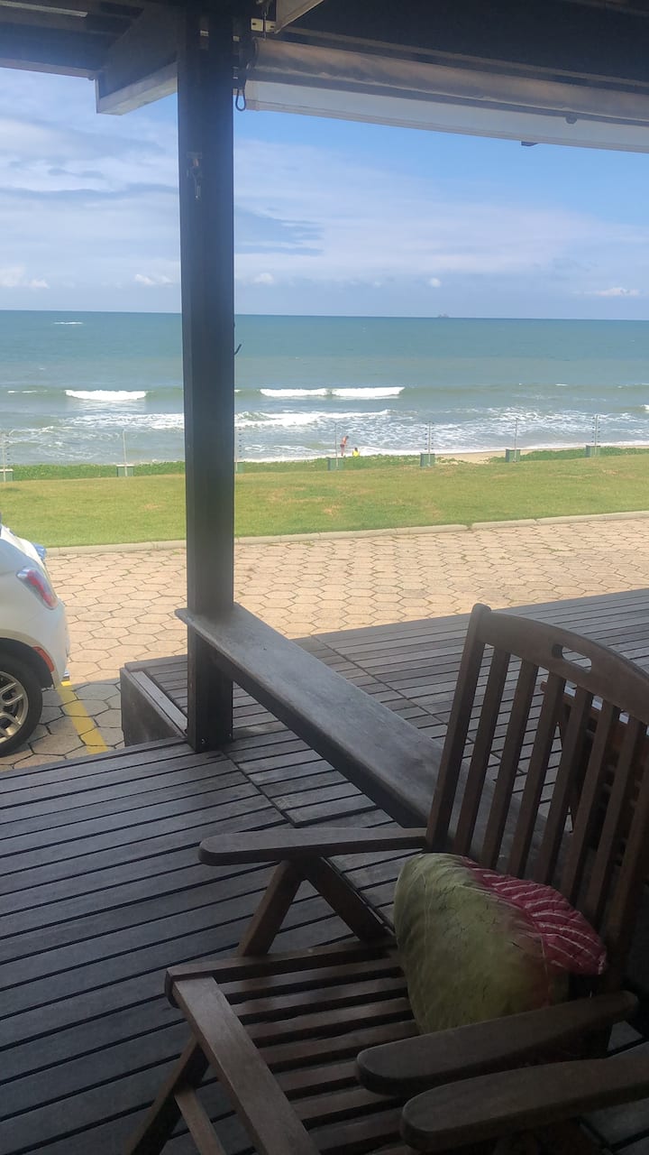 Casa Em Condomínio Fechado Pé Na Areia . - Barra Velha