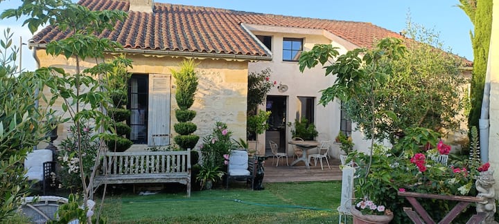 Maison De Charme - La Brède