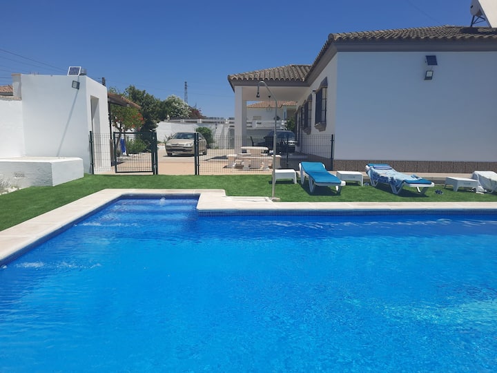 Chalet Carmela, 5 Minutos Hasta La Playa En Coche - Conil de la Frontera