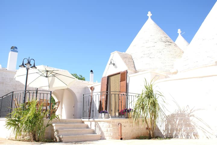 Typical Trulli In Puglia - Locorotondo