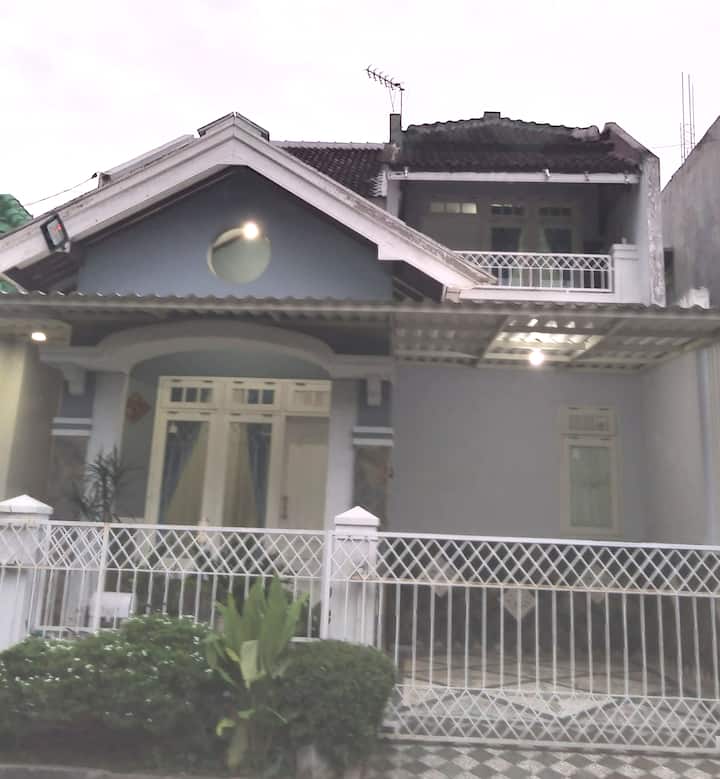 Griya Kinnara31 - Malang