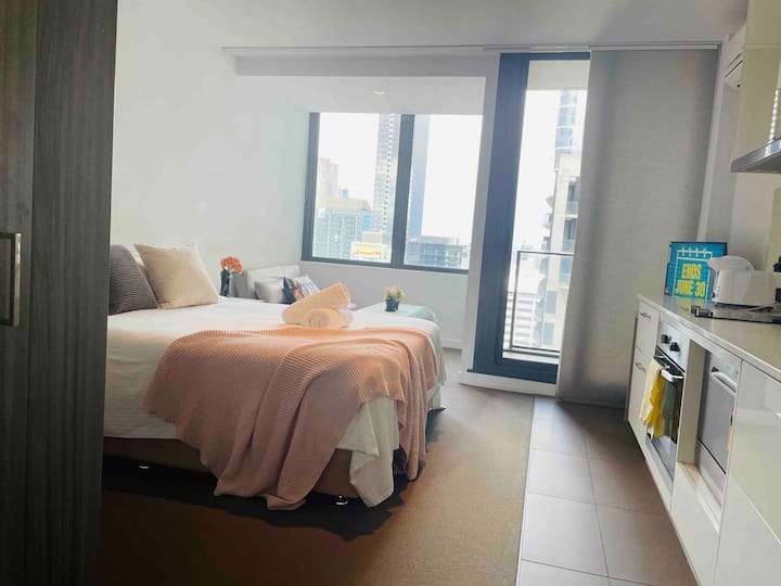 Southern Cross Home Sweet Home (5) - Melbourne