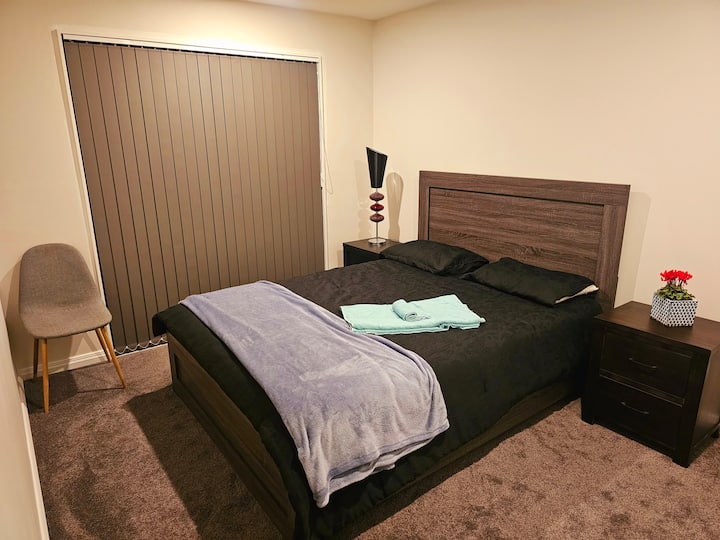 Guest Suite In Swanson, Mini Lounge, 1 Bedroom - Auckland