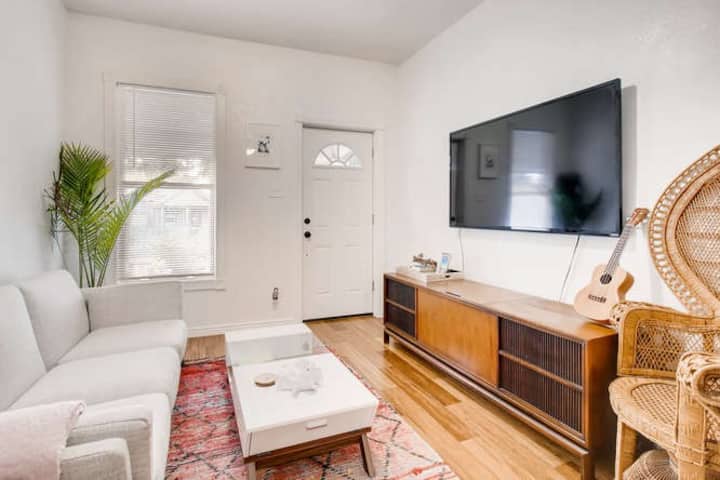 Entire Home Minutes To Rino, Art, Food/breweries! - Denver, CO