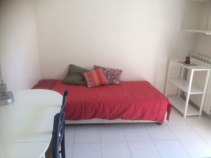 Chambre/studette Calme à Aix En Rez -De-jardin - Aix-en-Provence