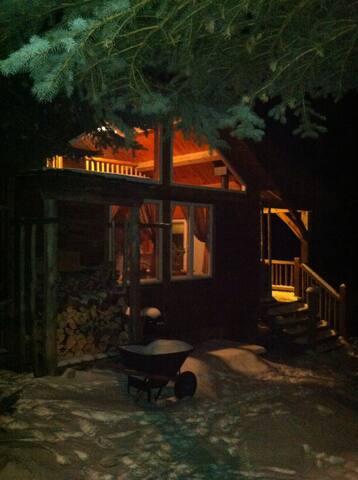 Little Cabin at Rocky Top Farms - Cabins for Rent in Ellsworth