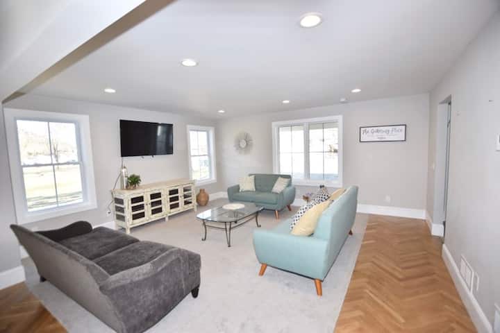 Urban Haven - Luxury Minneapolis Home (Room D) - Minneapolis, MN