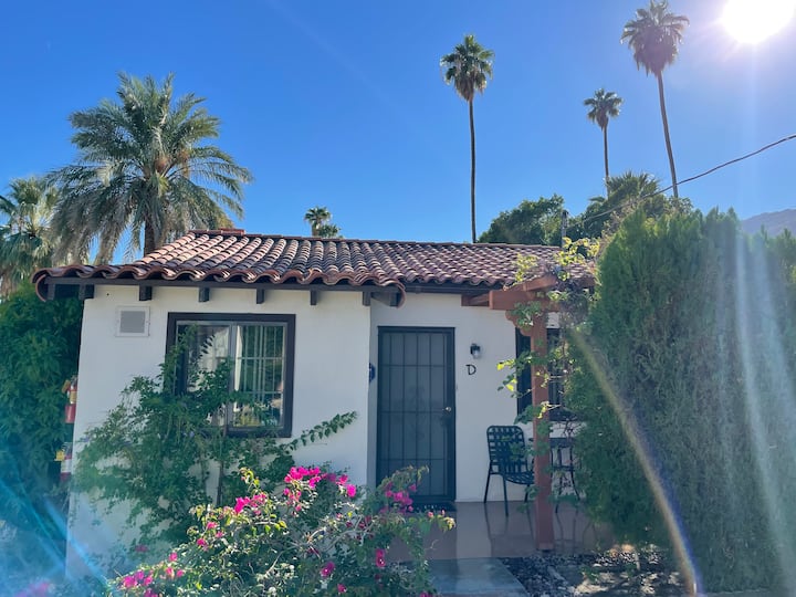 Villa D * 1 Minute Walk To Dwtn Ps! 1bed W/kitchen - Palm Springs, CA
