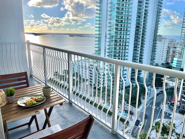 Amazing Brickell Condo. Ocean View + Free Parking - Miami