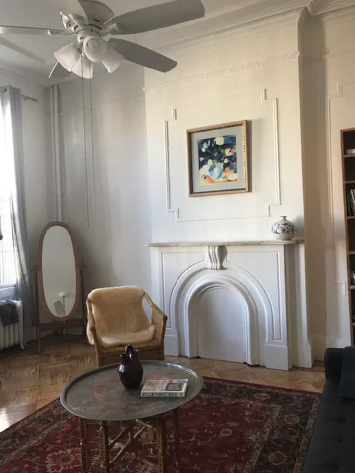 Beautiful Large Studio In The Heart Of Park Slope - New York City