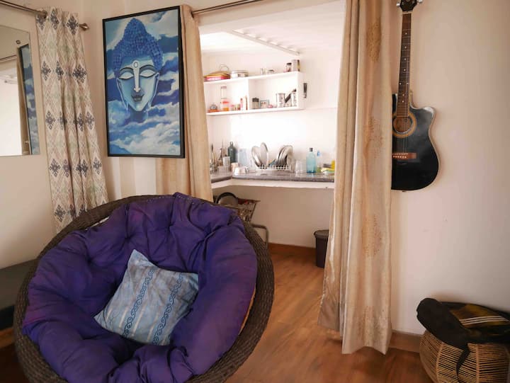 Beautiful Rooftop Apartment By Lyvv Delhi - New Delhi