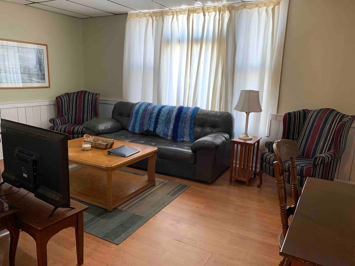 Downtown Apt 102 - Fort Wayne Children's Zoo, Fort Wayne