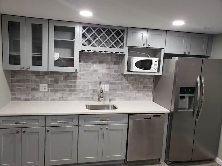 Cozy Chic Studio Suite - Columbia, MD